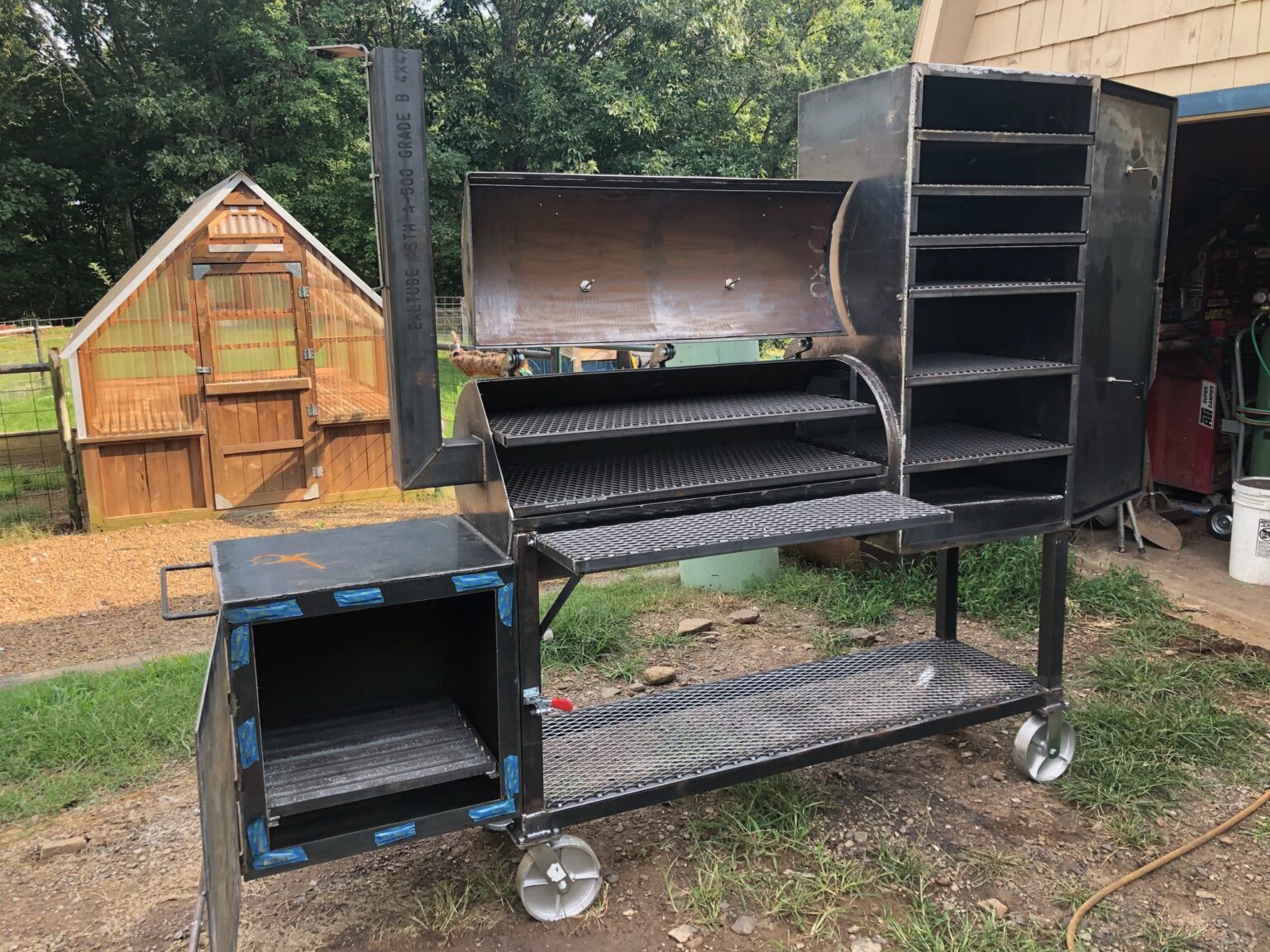 What Is A Reverse Flow Smoker? - 2022 Guide